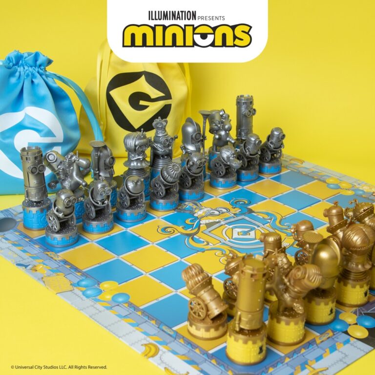 Minions Medieval Mayhem Chess Set - Noble Collection UK Wholesale